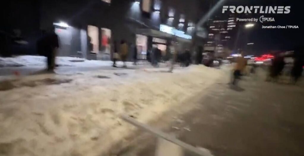 Protesters lay siege to Minnesota hotel in chaotic scenes amid unrest ...