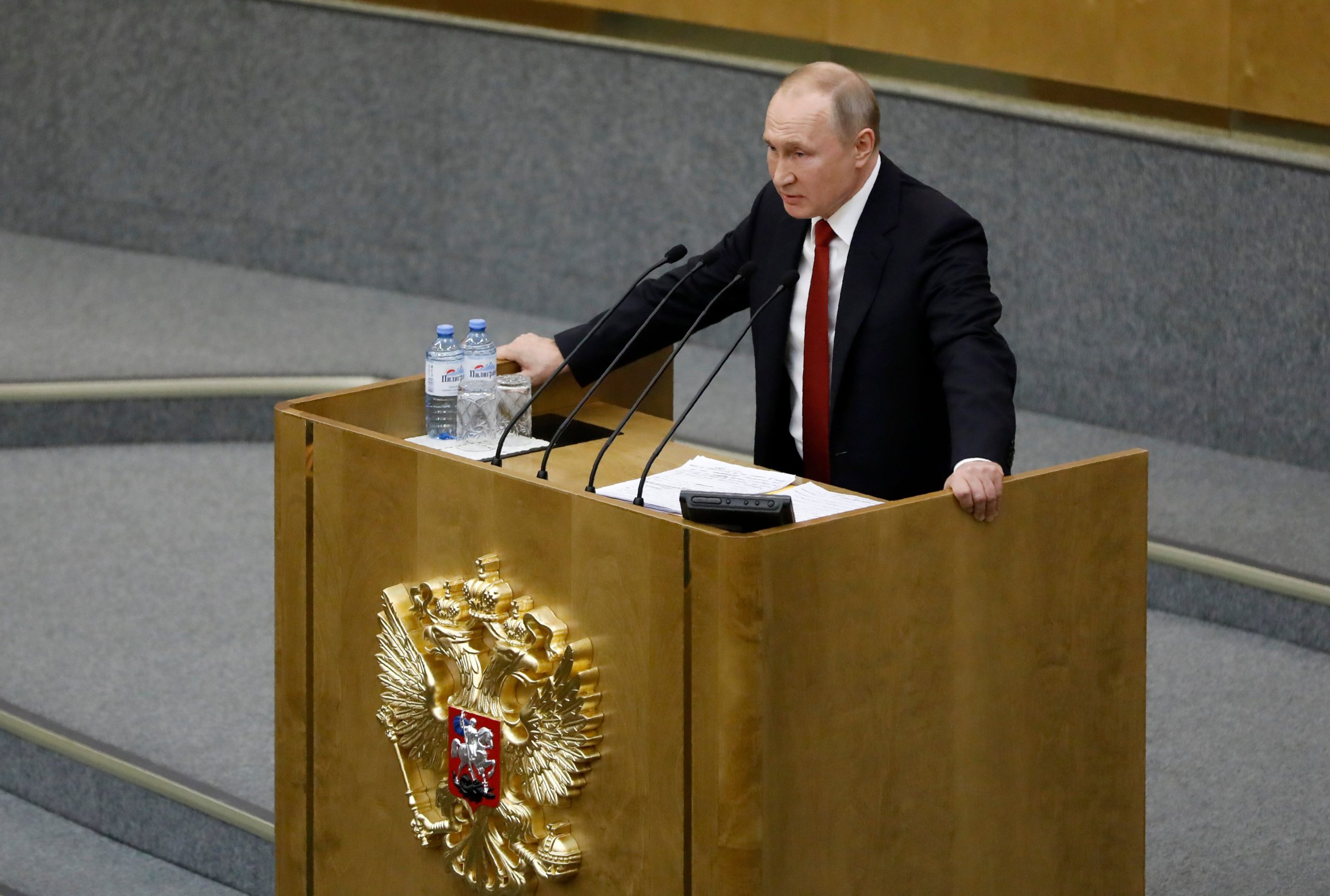 Angry Russian MPs for the first time disapprove of Putin's strategy in ...